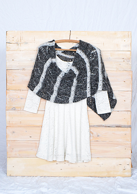 Ravelry: p72 Mini Diamond Poncho pattern by Vinnis Colours