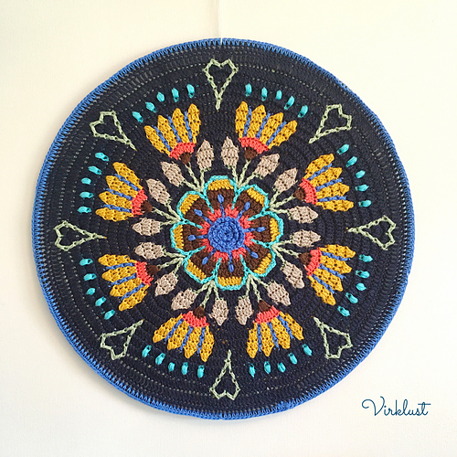 Ravelry: Olé Flower Pillow pattern by Yvonne van Zijl