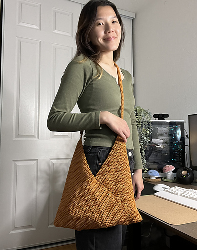 Ravelry: Easy Crochet Folded-Rectangle Bag pattern by Viv Crochets