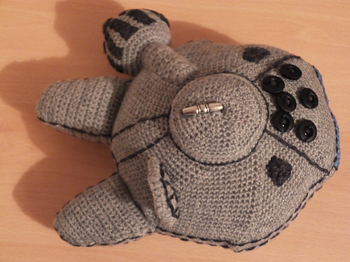 Ravelry: Millennium Falcon pattern by Cindy de Vries