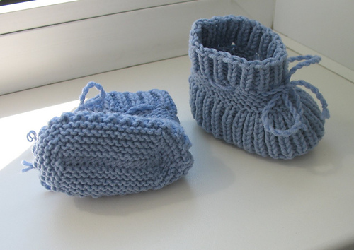 Ravelry: Russian Baby Bootees pattern by Olga Dryganets