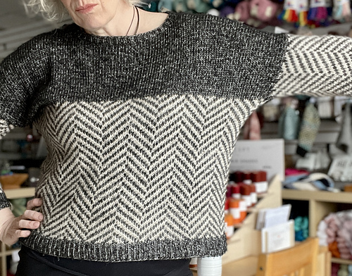 Ravelry: Avance pattern by Chelsea Lee-Keenan & Danielle Comeau