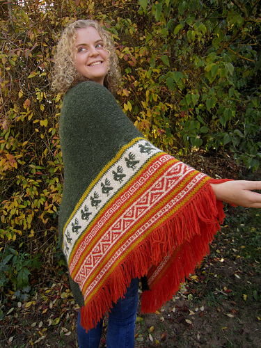 Ravelry: Peruvian Poncho pattern by Dela Hausmann