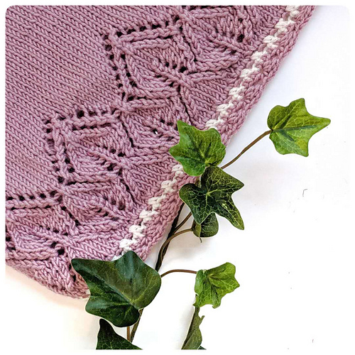 Ravelry: Leaves Toddler Girl Dress pattern by Weiyan Huang