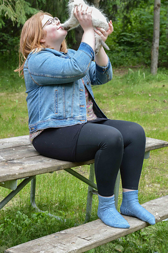 Ravelry: Shoreline Socks pattern by Tracie Millar