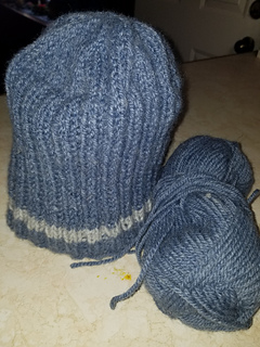 Ravelry: WeaverJude's Easy Ribbed Touque