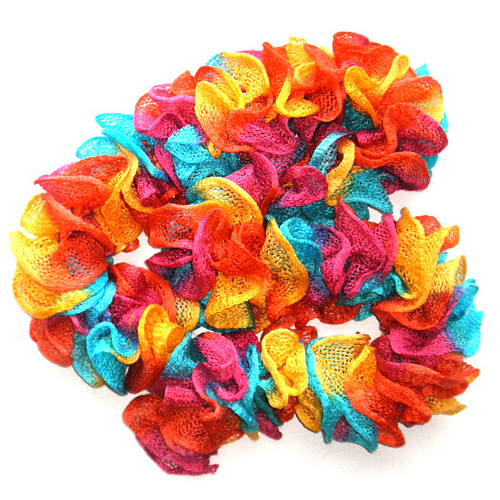 Ravelry: Ruffle Scarf pattern by Bernat Design Studio