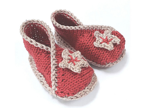 Ravelry: Baby Crossover Pumps pattern by Katy Farrell