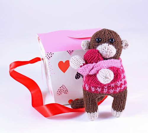 Ravelry: Wickedly Sweet Valentine's Monkey pattern by Rebecca Danger