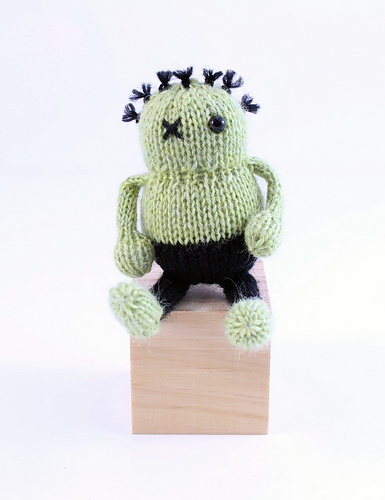 Ravelry: Wickedly Undead Pocket Zombie pattern by Rebecca Danger