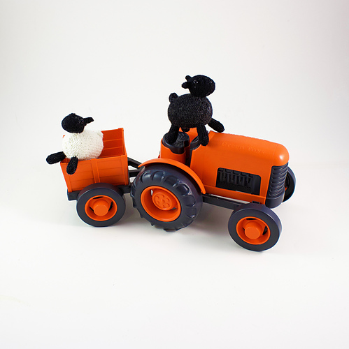 Ravelry: Wickedly Woolly Pocket Sheep pattern by Rebecca Danger