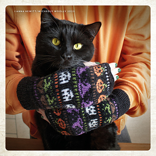Ravelry: Spooky Season Mittens pattern by Anna Hewitt