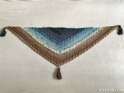 Ravelry: Shell Wave Shawl pattern by Wilma Westenberg