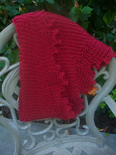 Ravelry: Toro Toro Shawlette pattern by Pam Jemelian