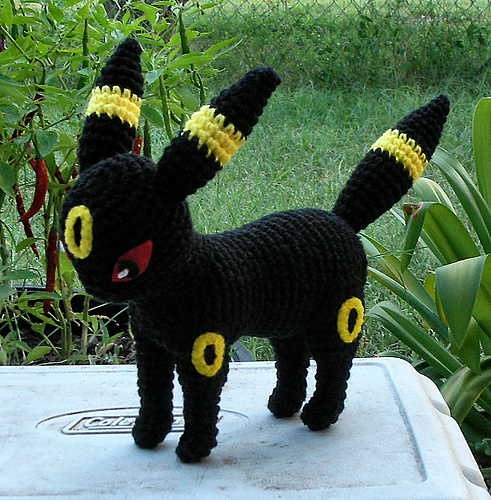 Ravelry: Umbreon Plush pattern by Linda Potts