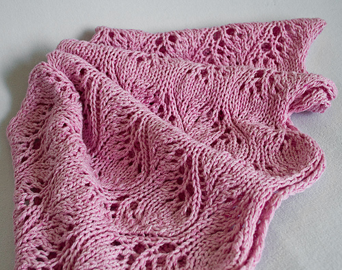 Ravelry: Lace Loop Feder - Lace Loop Feather pattern by Ekaterina Arndt