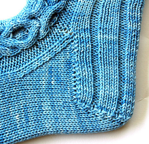 Ravelry: XOX Socks - Hugs & Kisses pattern by Wollhuhn