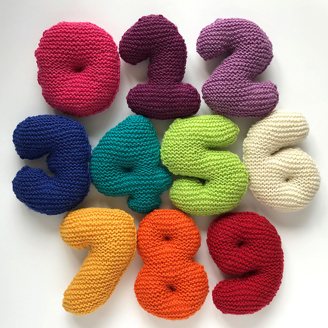 Ravelry: Bubble Writing Knit Numbers pattern by Anna Funnell