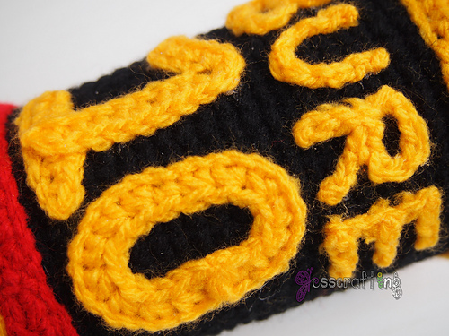 Ravelry: Vancouver Canucks Pavel Bure Bottle Cozy pattern by Jesscrafting