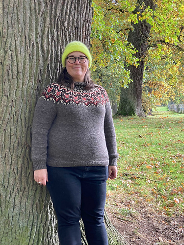 Ravelry: Ember Fox Sweater pattern by Lív Ulven