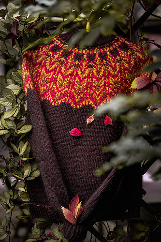 Ravelry: Ember Fox Sweater pattern by Lív Ulven