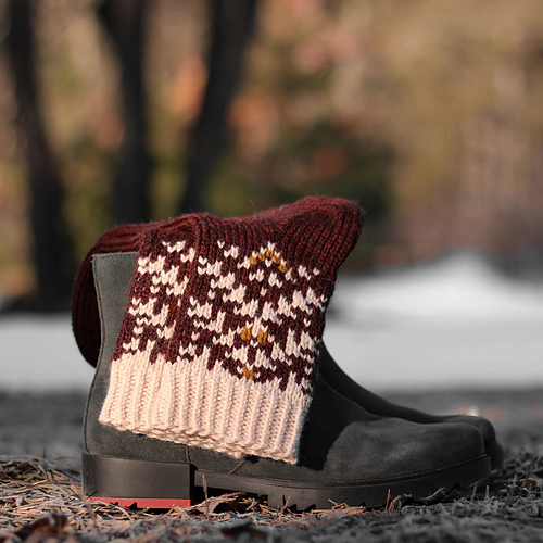 Ravelry: First Light Socks pattern by Lív Ulven