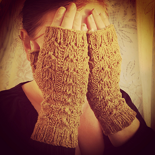 Ravelry: Kastanjat pattern by Tiina Huhtaniemi