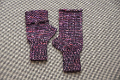 Ravelry: Downtown Fold-Down Mitts pattern by Donnie Herrington