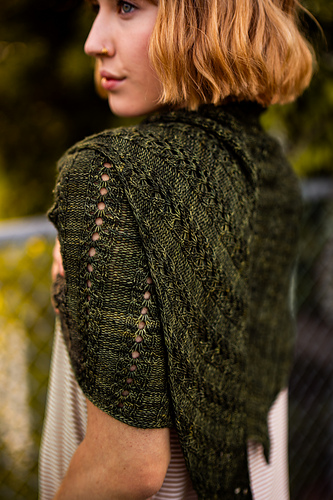 Ravelry: Dunedrifter Shawl pattern by Wool & Pine
