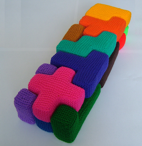 Ravelry: Pentominoes & Pentacubes pattern by Woolly Thoughts