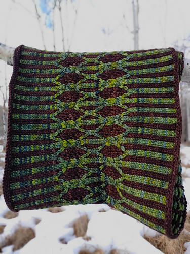 Ravelry: Twisted pattern by Woolly Hooligan