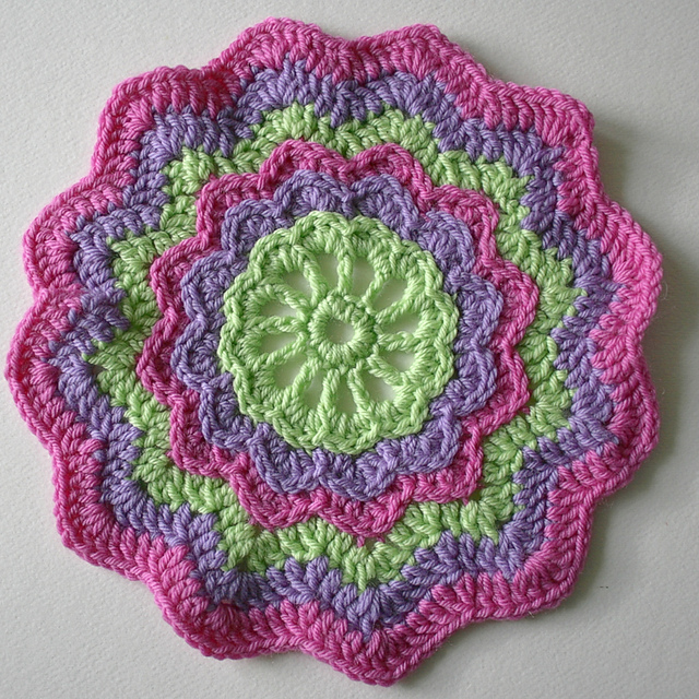 Ravelry: Ferris Wheel pattern by Leonie Morgan
