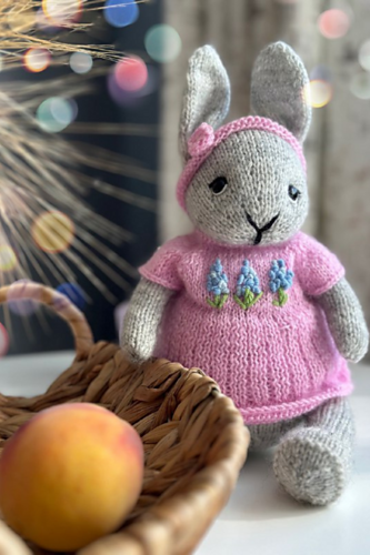 Ravelry: Bunny in dress pattern by Ola Oslopova