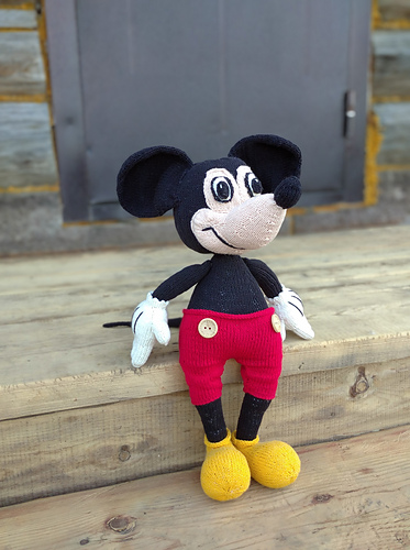 Ravelry: Knitted Boy Mouse pattern by Ola Oslopova