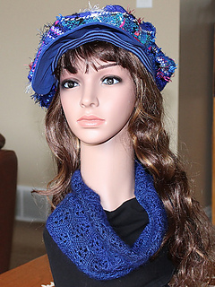 Ravelry: Wovenflame's Blue Saori Squashy Cap