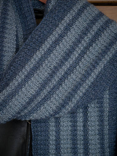 Ravelry: Avebury Scarf pattern by Moira Ravenscroft