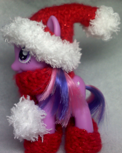 Ravelry: My Little Pony: Christmas/Winter outfit pattern by Amanda ...