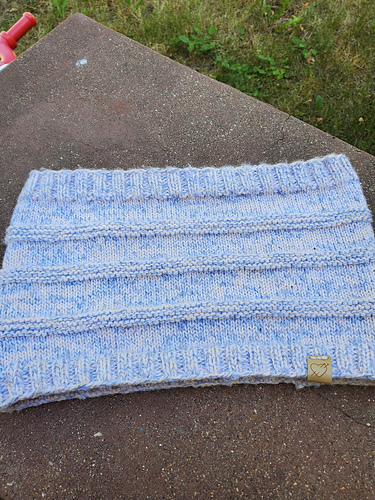 Ravelry: Cowl of the Rockies pattern by Lyndsey Becker