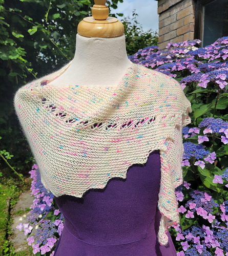 Ravelry: Joyful pattern by Anniken Allis