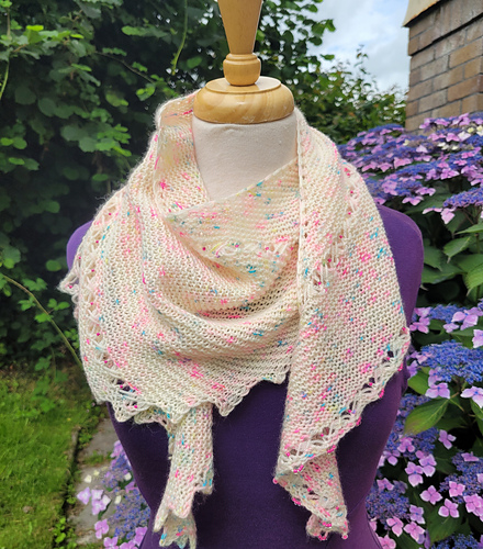 Ravelry: Joyful pattern by Anniken Allis