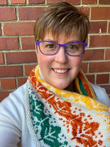 Ravelry: Autumn in Full Glory Cowl pattern by Jodi Bowman