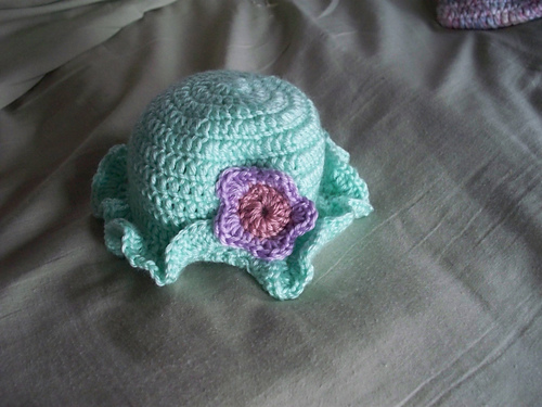 Ravelry: Baby Top hat pattern by Kathy Shute