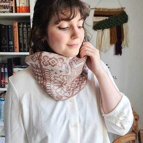 Ravelry: Dedale pattern by Audrey Borrego