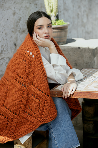 Ravelry: Labyrinth Blanket pattern by Vanessa Coscarelli Black