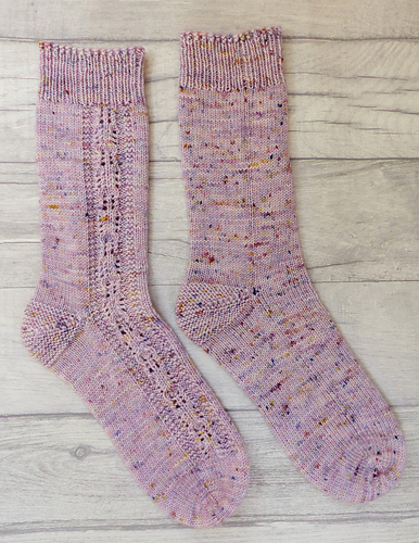Ravelry: Drifting Feathers Socks pattern by Yarn Magpie UK
