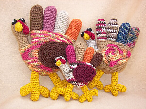 Ravelry: Hand Turkey Trio pattern by Deb D'Zio