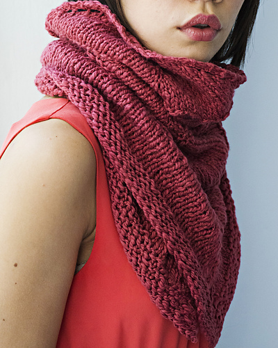Ravelry: Jackie's Shawl pattern by Brenna del Junco