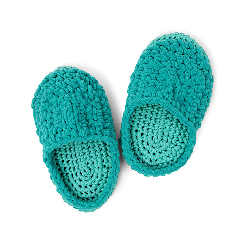 Ravelry: Chunky Slippers pattern by Yarnspirations Design Studio