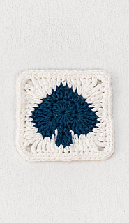 Ravelry: Spade Granny Square pattern by Daisy Y.