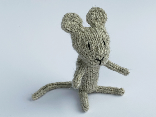 Ravelry: Mouse Cat Toy pattern by My Gorgeous Knits